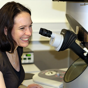 #MondayMaterials Episode 16 - Dr Sarah Haigh - Department of Materials Blog